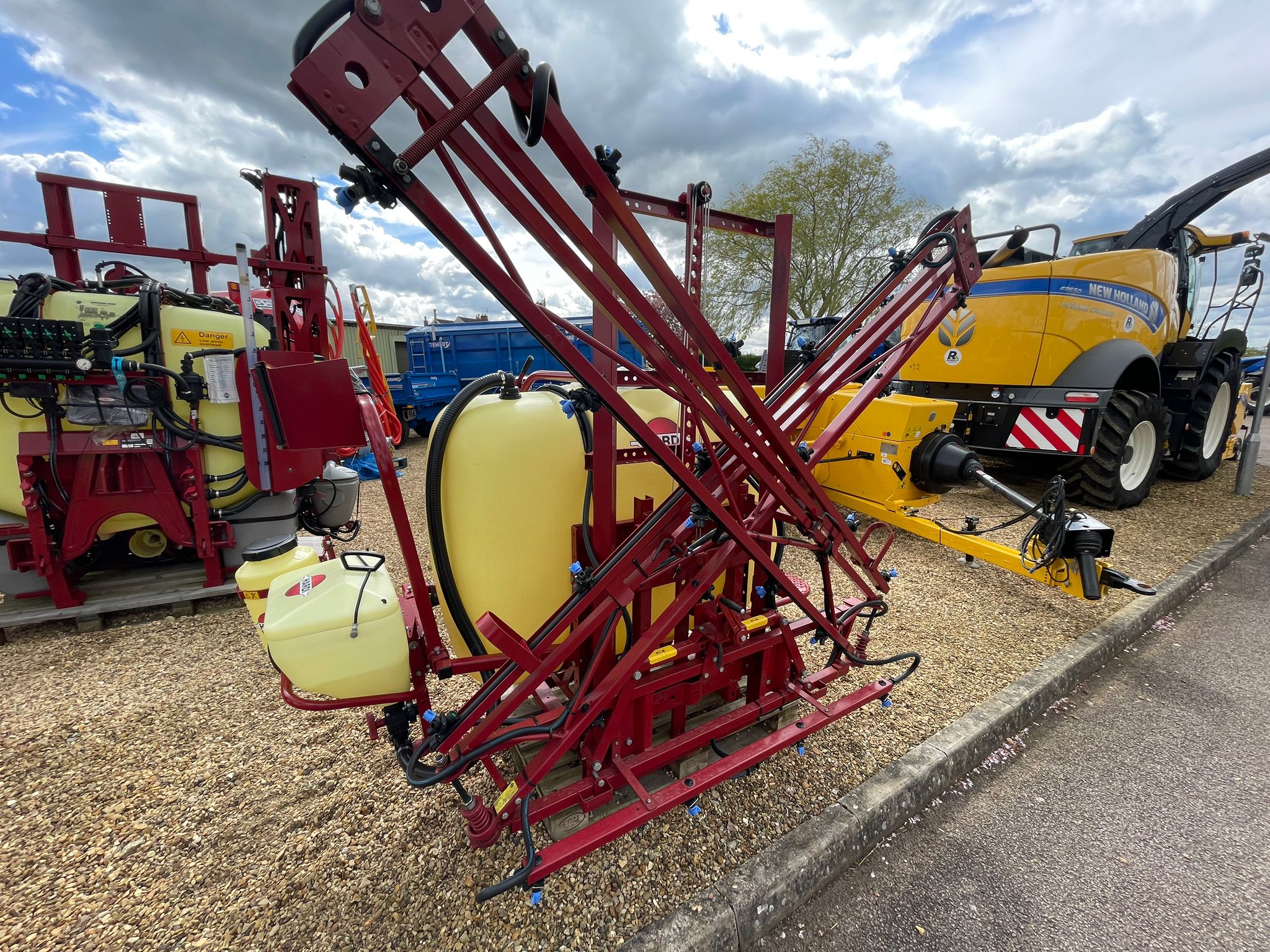 HARDI RESALE UK - Official HARDI page for demo and used sprayers